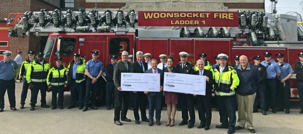 [2018-04-03] Reed, Whitehouse Celebrate New Fire Engine & Safety...